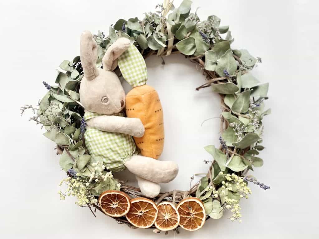 Spring Wreath with Natural Materials - easy to make